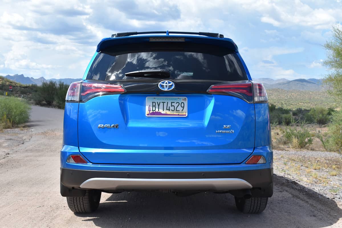 2017 Toyota RAV4 SE Hybrid Review: Is Fuel-Efficiency Enough?