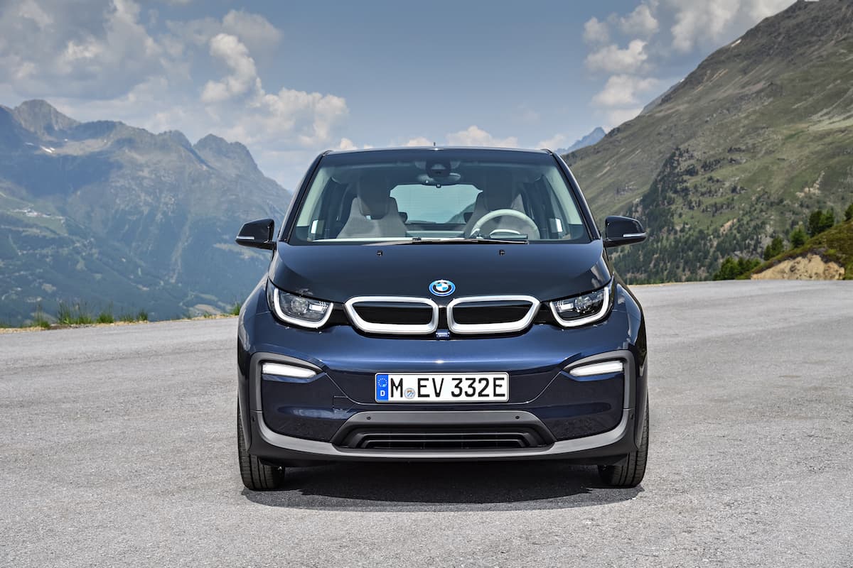 2017 BMW i3 Review: Electric Hatch with Bold Looks & Price to Match